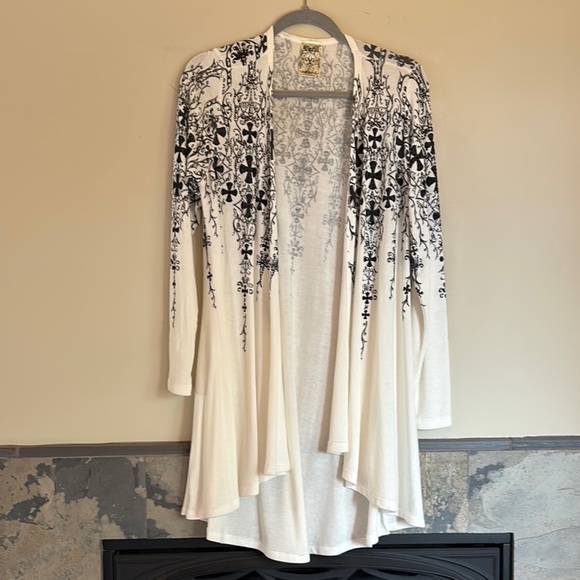 Vocal | Sweaters | Vocal Black And White Cardigan With Gradient Sequin ...